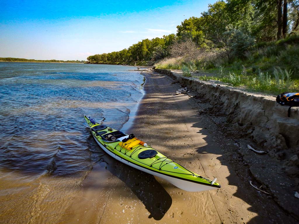 The Missouri River's Secret - Sea Kayak Trip on the Missouri River